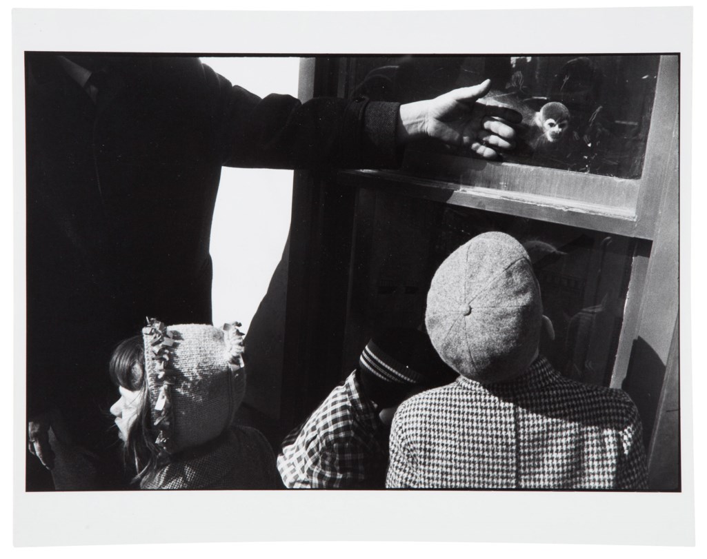 GARRY WINOGRAND (1928–1984), New York City, c. 1964 | Christie’s